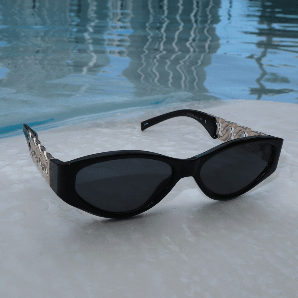 Baddie Beach sunglasses: Gold link Vogue Shades – BADDIE BEACH